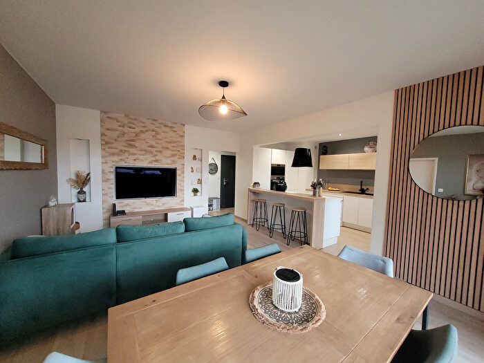 Appartement à vendre - Le Haillan - 4 pièces - 3 chambres