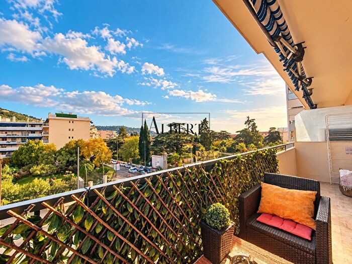Appartement 2 pièces à vendre à Le Cannet, Bas Cannet