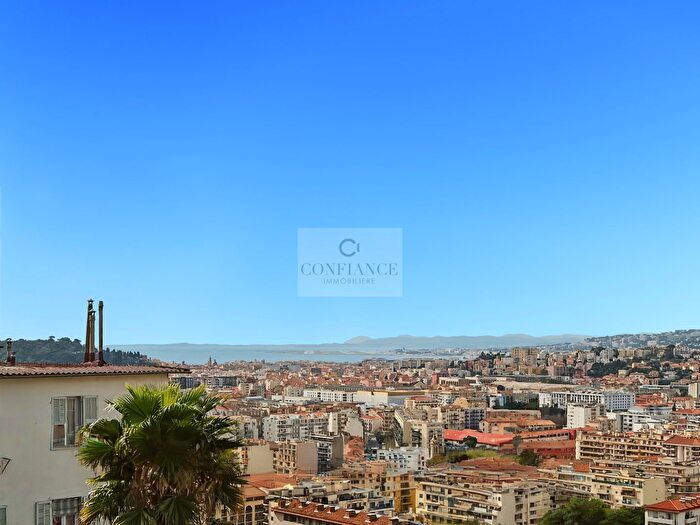 Maison à vendre - Nice, Saint-Roch - 4 pièces - 2 chambres