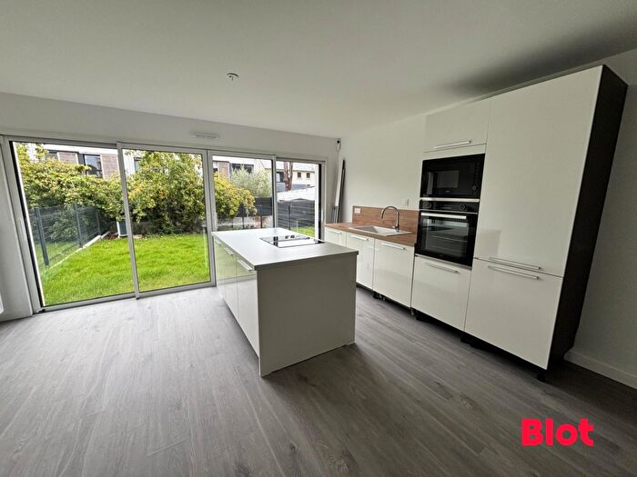 Maison à vendre - Quartiers Sud-Est, Francisco Ferrer - 5 pièces - 4 chambres