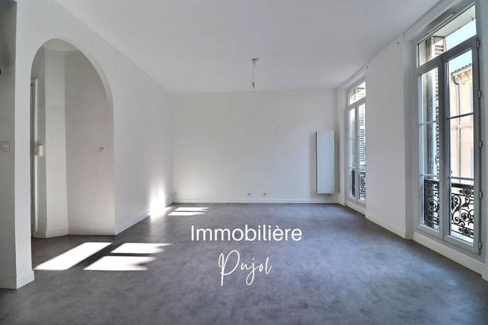 Le chapitre, Marseille 1er arrondissement : Appartement 3 pièces à louer