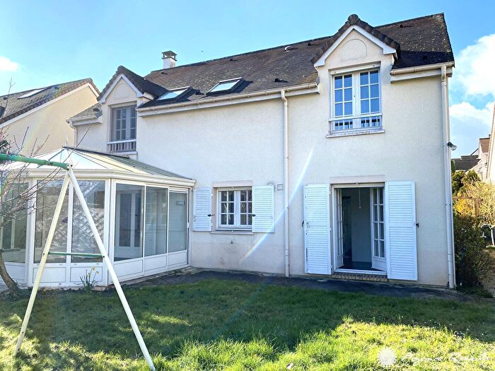 Maison à louer - Saint-Germain-en-Laye - 6 pièces - 4 chambres