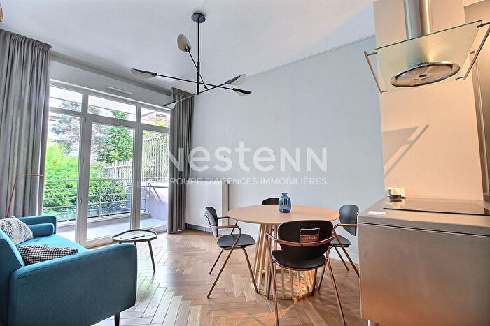 Appartement 3 pièces à louer à Courbevoie, Marceau République