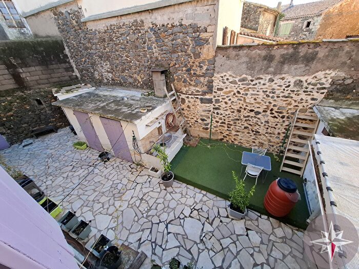 Maison à vendre - Lézignan-la-Cèbe - 5 pièces - 4 chambres