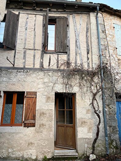 Issigeac : Appartement 8 pièces à vendre