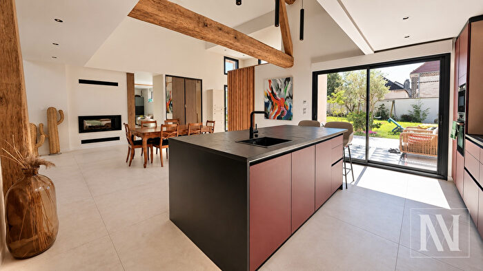 Maison 6 pièces à Sainte-Savine, à vendre
