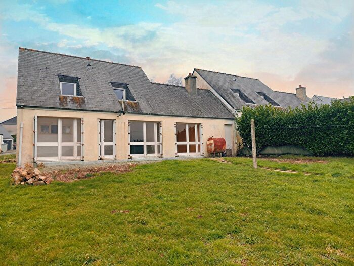 Maison à vendre - Belle-Isle-en-Terre - 5 pièces - 4 chambres