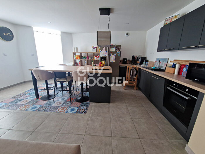 Maison 5 pièces à louer à Azé
