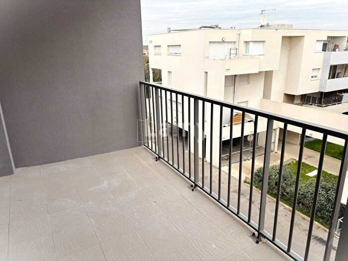Appartement 2 pièces à louer - Zone Industrielle, Arles