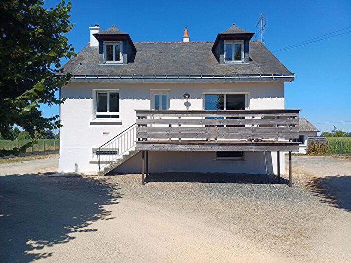 Maison 5 pièces à Vernantes, à vendre
