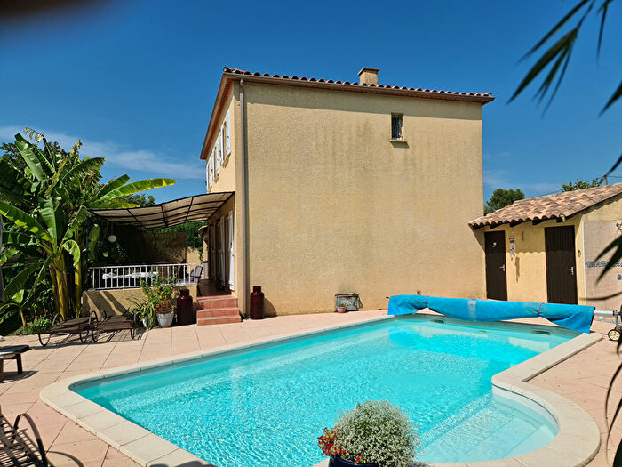 Maison à vendre - Clarensac - 5 pièces - 4 chambres