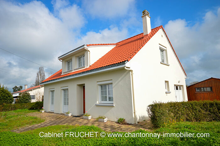 Maison à vendre - Chantonnay - 5 pièces - 4 chambres
