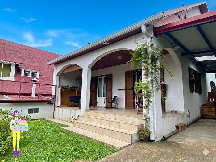 Maison 4 pièces à vendre à Le Tampon, Quatorzième, Dix-Septième
