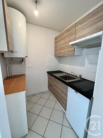 Appartement à louer - Rodez, Saint-Eloi, Camonil - 2 pièces - 1 chambre
