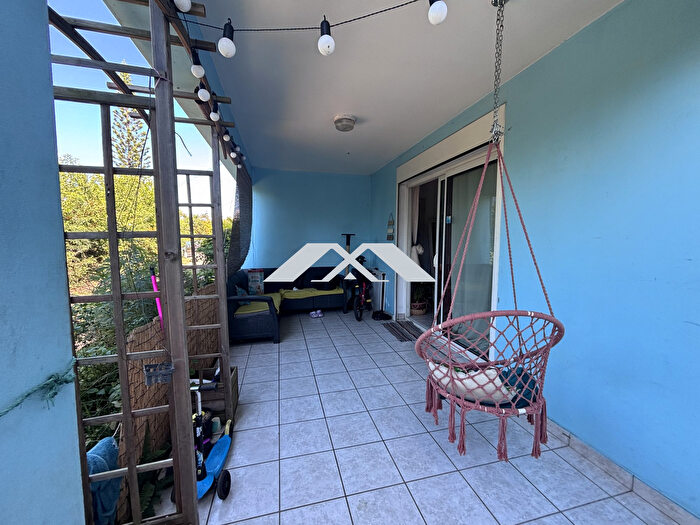 Appartement à vendre - Le Tampon, Trois Mares - 3 pièces - 2 chambres