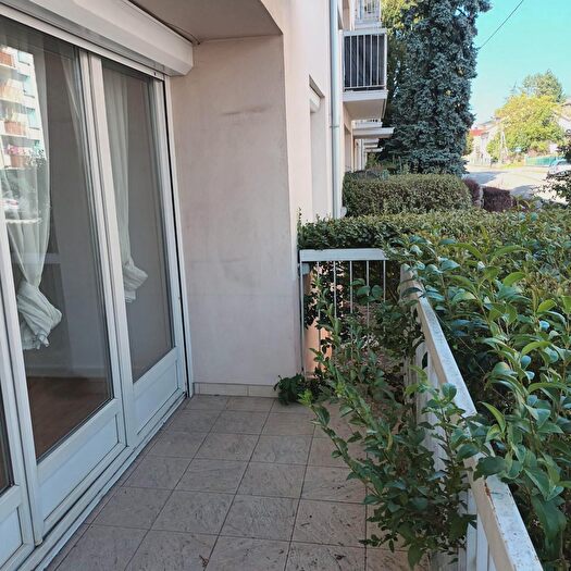 Appartement à vendre - Oyonnax, Centre-ville, Niermes, Geilles, Croix Rousse - 3 pièces - 2 chambres