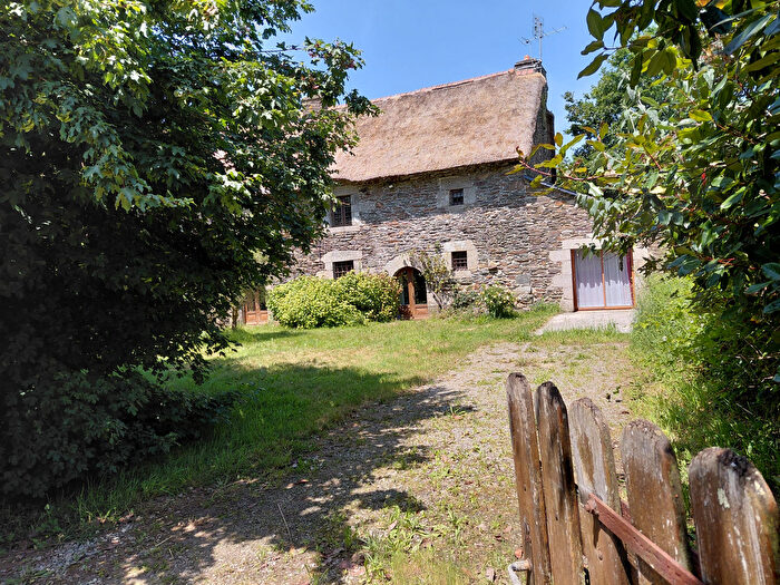Saint-Martin-des-Prés - Maison 6 pièces à vendre