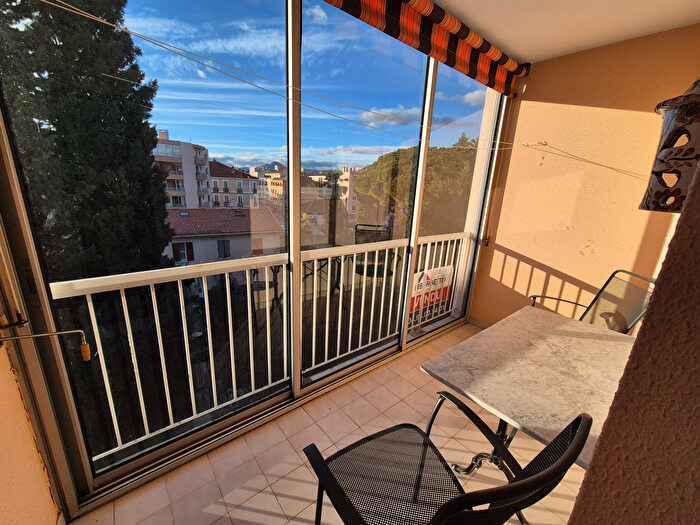Appartement à vendre - Hyères, Gare, Godillot - 3 pièces - 2 chambres
