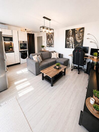 Appartement à vendre - Frontignan - 3 pièces - 2 chambres