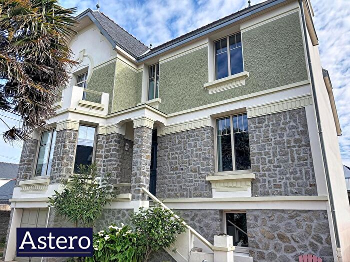 Maison 7 pièces à Port-Louis, à vendre