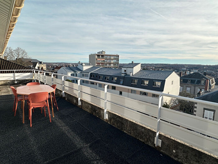 Appartement à louer - Limoges, Centre-ville, Hôtel de Ville, Emailleurs - 2 pièces - 1 chambre