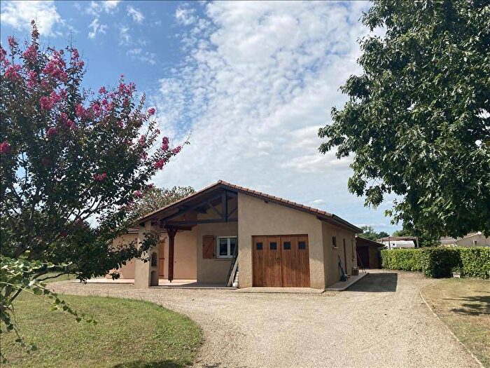 Maison à louer - Gironde sur Dropt - 4 pièces - 3 chambres