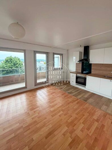 Général Leclerc, Saint-Germain-en-Laye : Appartement 1 pièce à louer
