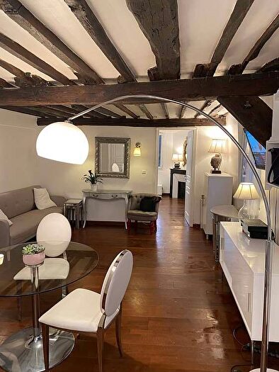 Appartement à louer - Val de Grace, Paris ème arrondissement - 2 pièces - 1 chambre