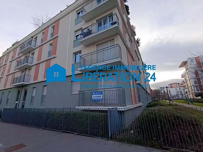 Appartement à louer - Carnot-Le Marais, Saint-Étienne - 3 pièces - 2 chambres