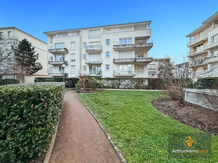 Appartement à vendre - Corbeil-Essonnes, Pressoir, Prompt - 4 pièces - 3 chambres