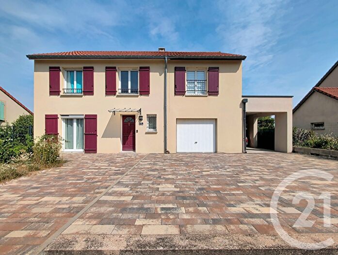 Courcelles-Chaussy : Maison 8 pièces à vendre
