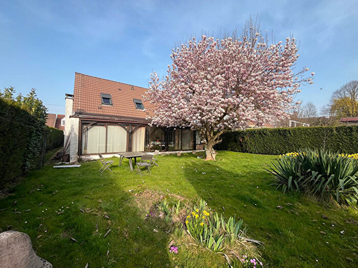 Maison à vendre - La Ferté-sous-Jouarre - 5 pièces - 4 chambres