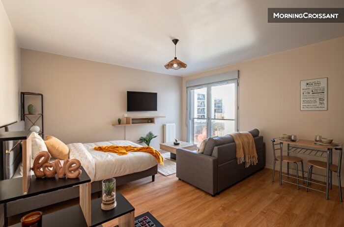 Cergy, Axe Majeur, Horloge - Appartement 1 pièce à louer