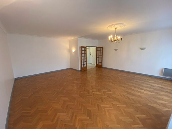 Rodez, Centre historique, Vieux-Rodez : Appartement 4 pièces à louer
