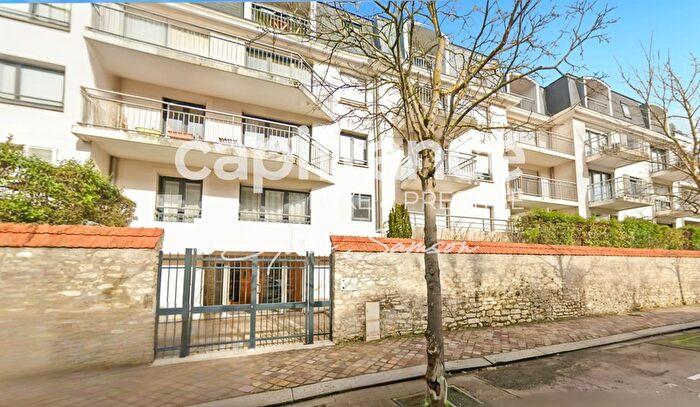 Mantes-la-Jolie, Centre-ville : Appartement 4 pièces à vendre