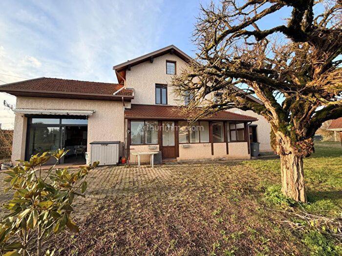 Maison à vendre - Courtenay - 9 pièces - 6 chambres