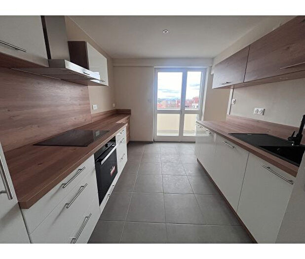 Appartement à louer - Colmar, Centre-ville - 5 pièces - 2 chambres