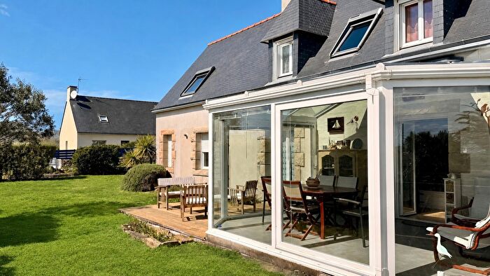 Maison 4 pièces à Plouhinec, à vendre