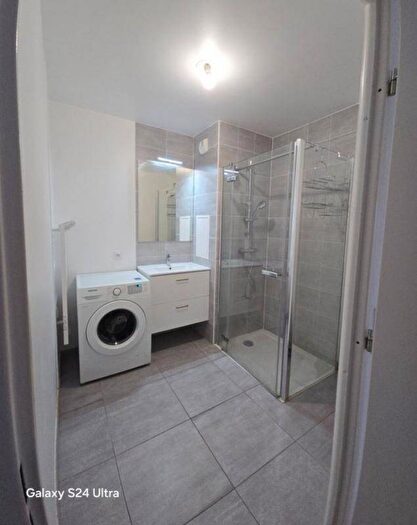 Appartement à louer - Cimetiere, Créteil - 3 pièces - 2 chambres