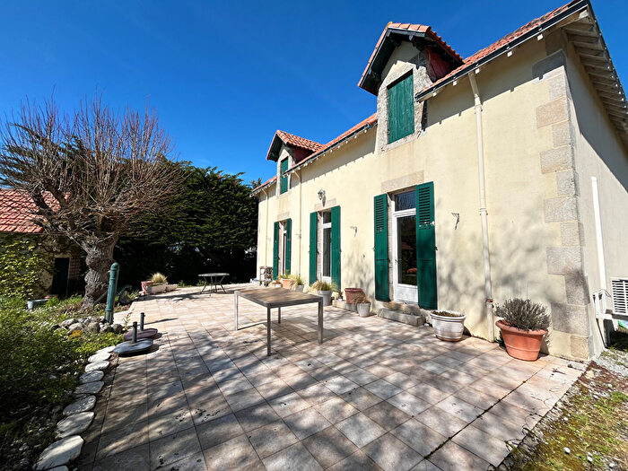 Maison à vendre - Mesquer - 6 pièces - 4 chambres