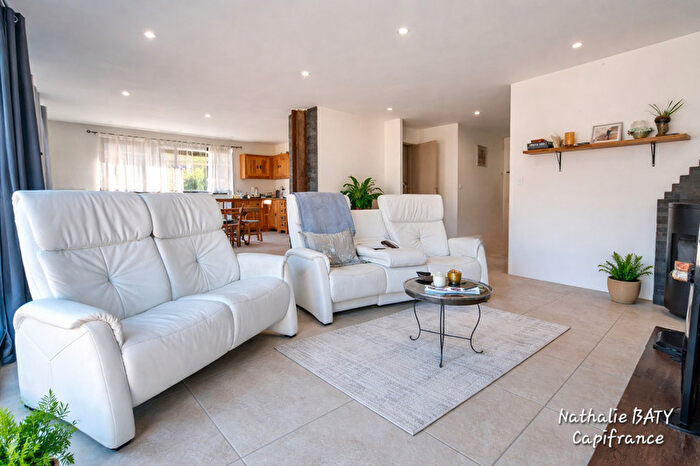 Maison à vendre - Cons-Sainte-Colombe - 7 pièces - 6 chambres