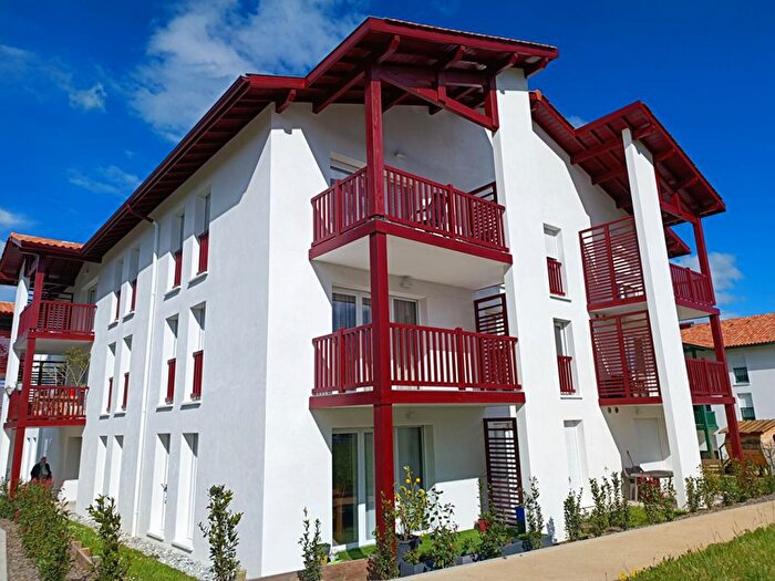 Appartement à vendre - Saint-Palais - 3 pièces - 2 chambres