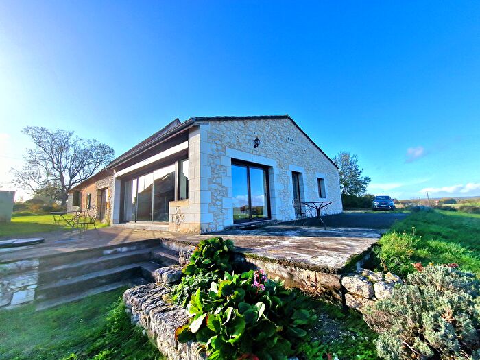 Maison à vendre - Issigeac - 8 pièces - 7 chambres