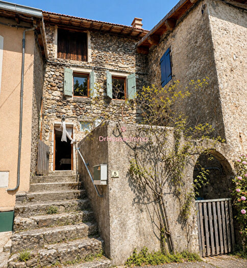 Maison 3 pièces à Thueyts, à vendre