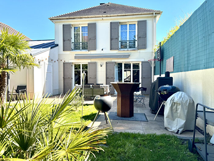 Maison 7 pièces à vendre à Magny-le-Hongre