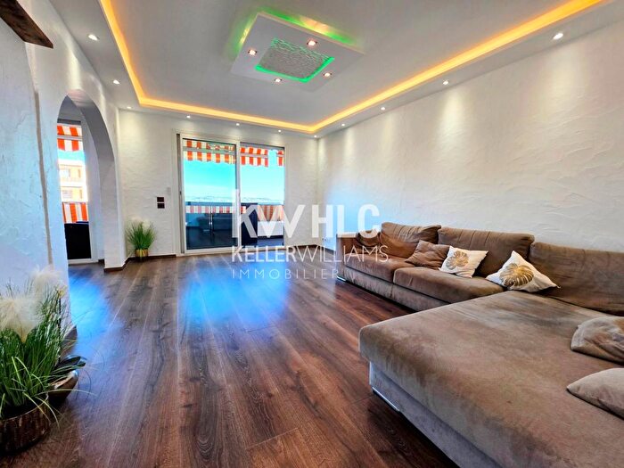 Appartement à vendre - Grasse, Saint-Claude - 4 pièces - 3 chambres