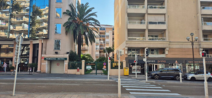 Appartement 2 pièces à vendre à Cannes, Carnot