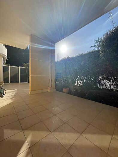 Appartement à louer - Les Paluds-Lauvert, Vallauris - 2 pièces - 1 chambre