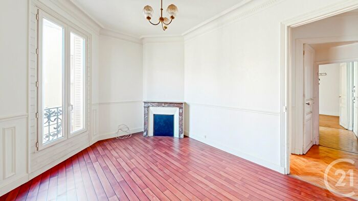 Appartement 4 pièces à Aubervilliers, Centre-ville, Victor Hugo, à vendre