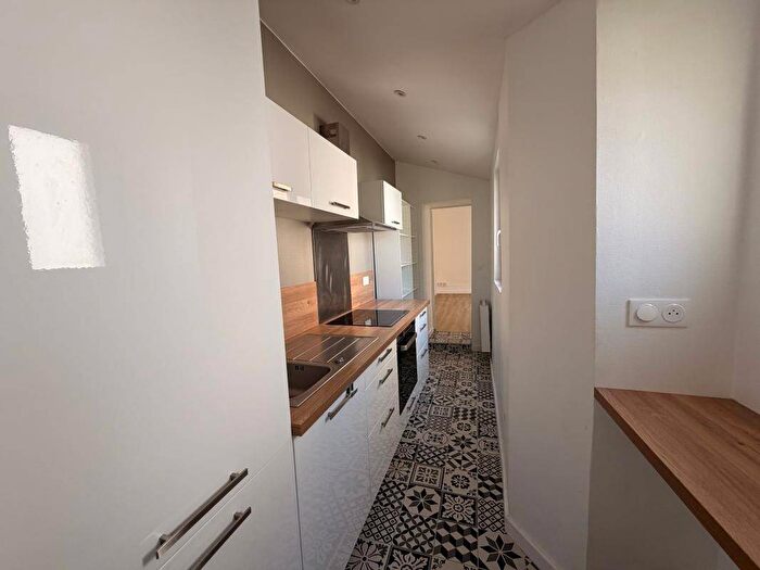 Appartement à louer - Bourgogne-Pasteur, Orléans - 2 pièces - 1 chambre